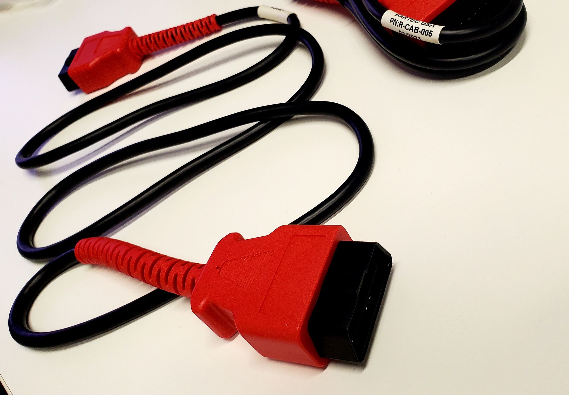 OBD2 J1962 Cables | AVR GLOBAL TECHNOLOGIES | San Marcos