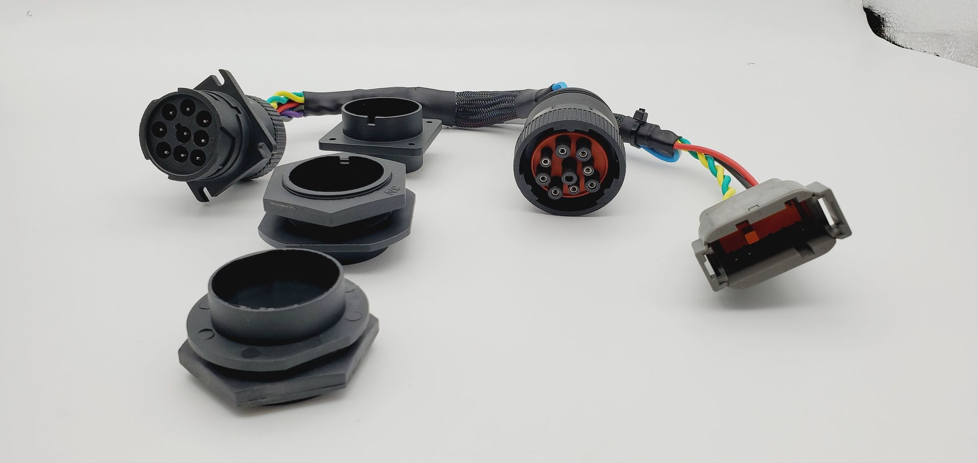Heavy Truck Cables | AVR GLOBAL TECHNOLOGIES