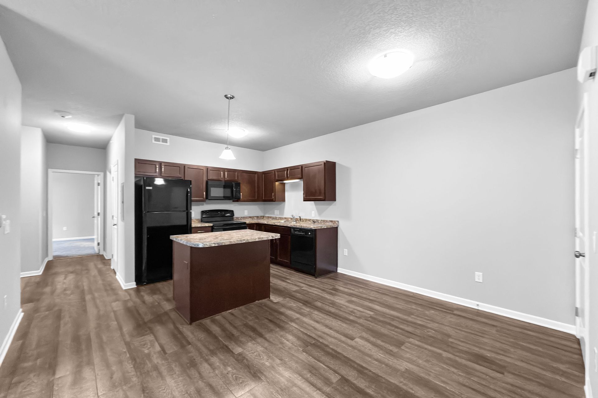 Photo Gallery | Sterling Pointe | Johnston, IA Apartments