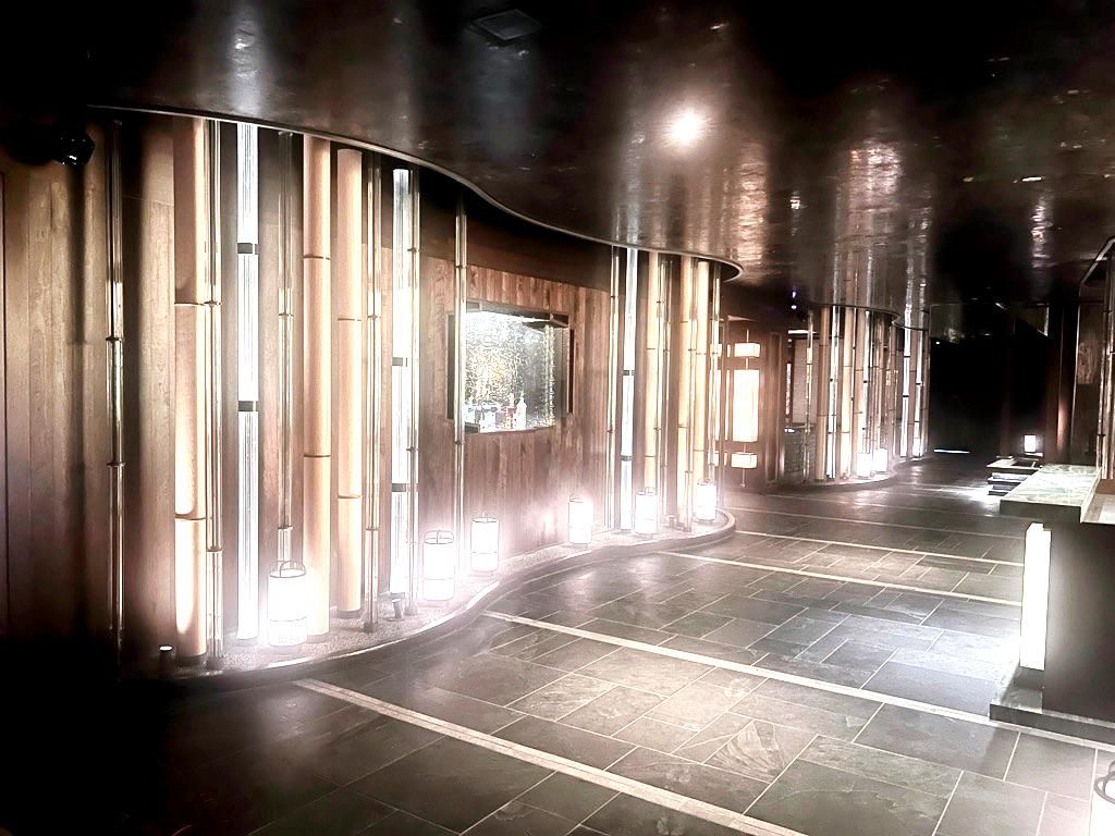 Cast Glass Mouldings | Glass Molding | TCG Glass