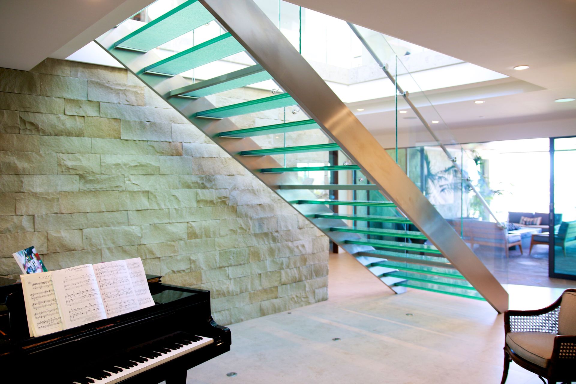 Glass Staircases | Glass Stairs and Treads | TCG
