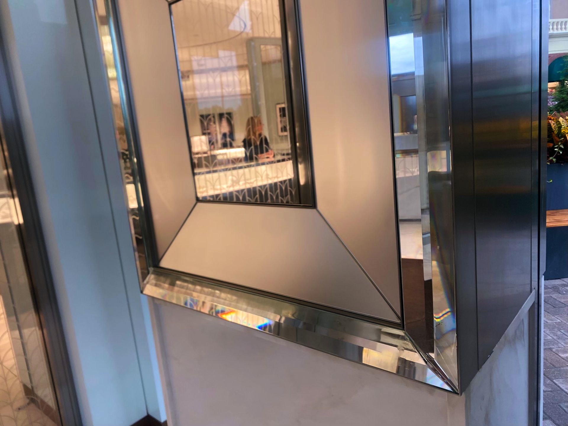 Cast Glass Mouldings from TCG Glass