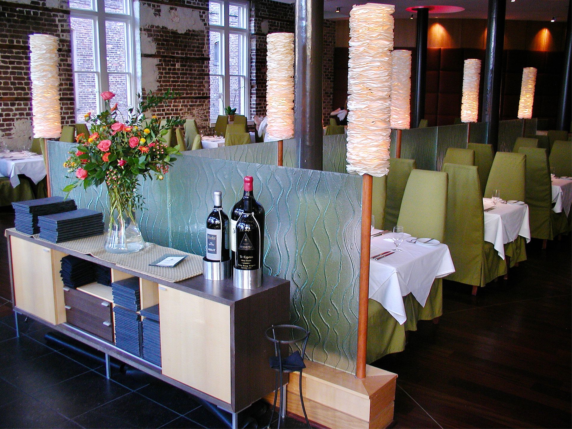 Fluted Glass | Custom Cast Reeded Glass | TCG Glass