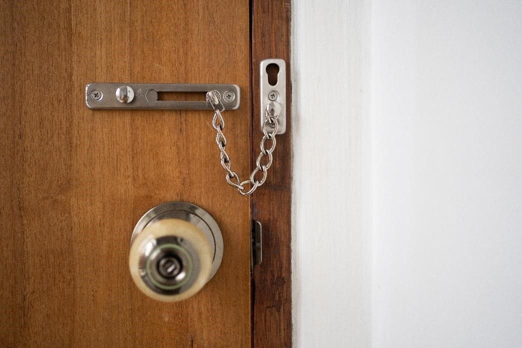 How Changes in Temperature Affect Locks