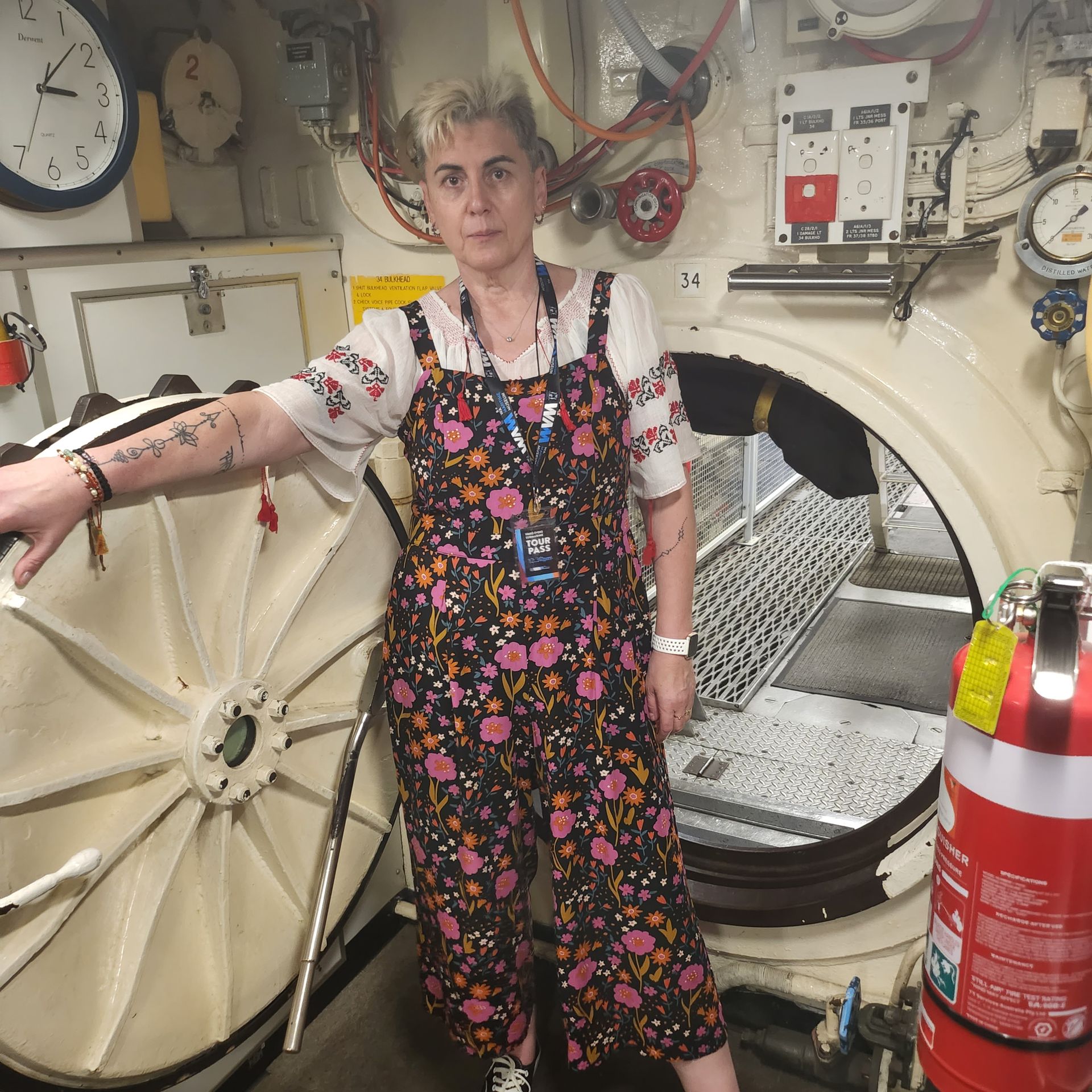 HOW to think outside the Box in a Submarine – visit HMAS Ovens at WA ...