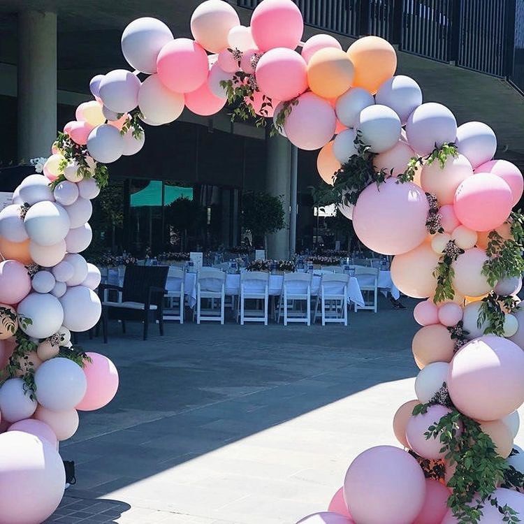Balloon Arches | Seattle Balloon Artist | Custom Balloon Decor Services