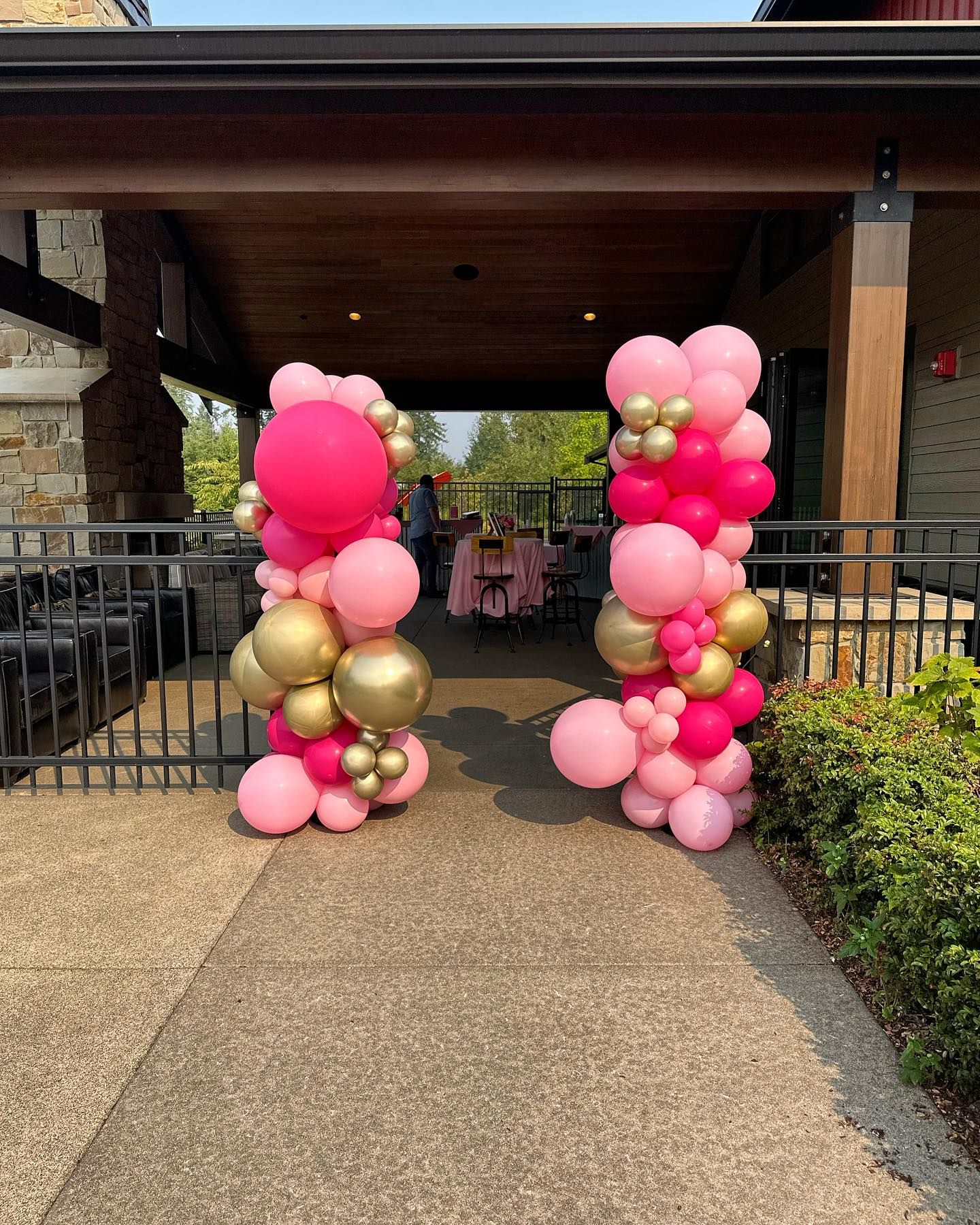 Balloon Columns | Seattle Balloon Artist