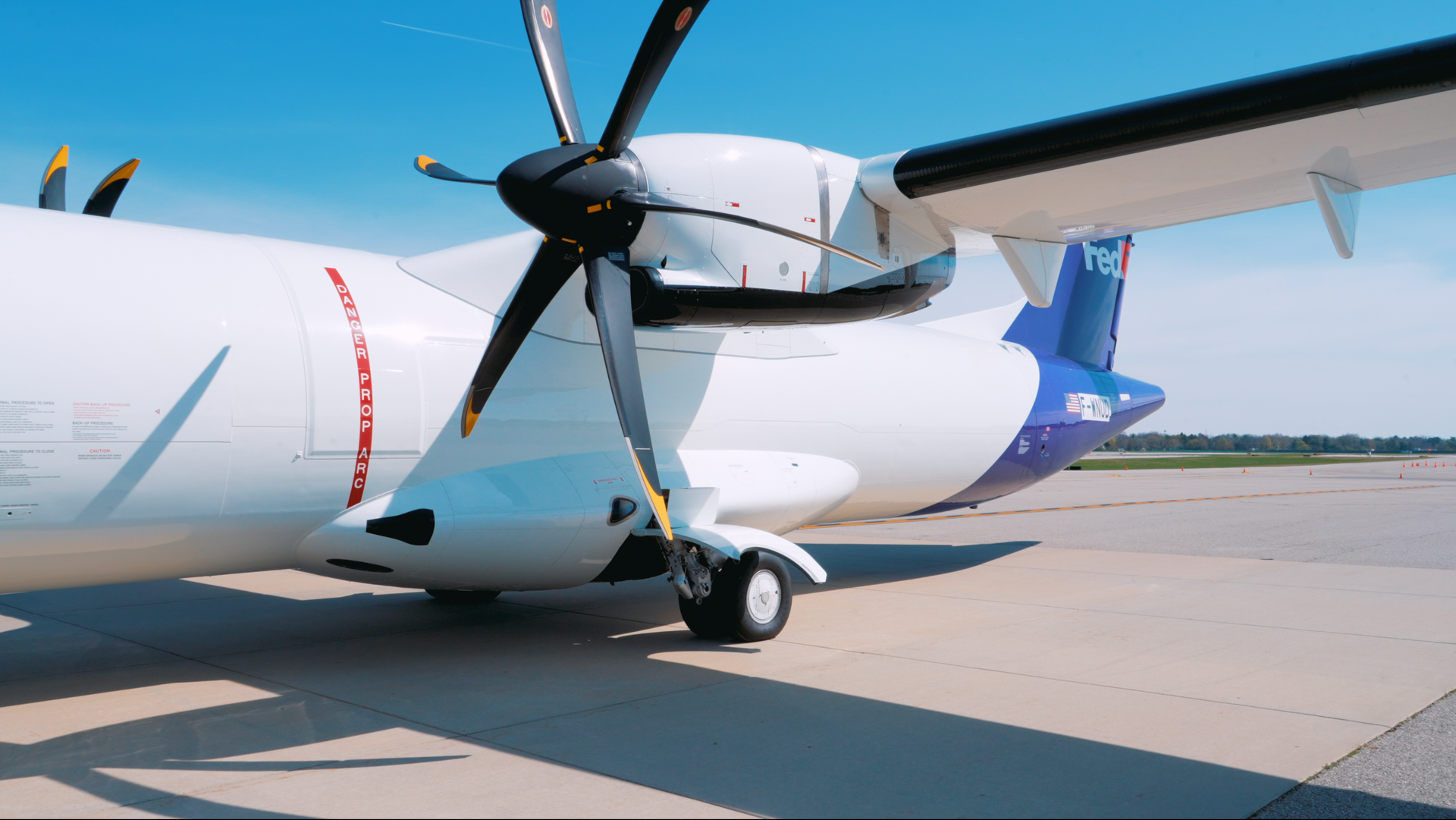 ATR 72-600 - IFL Group: Air Cargo Transport