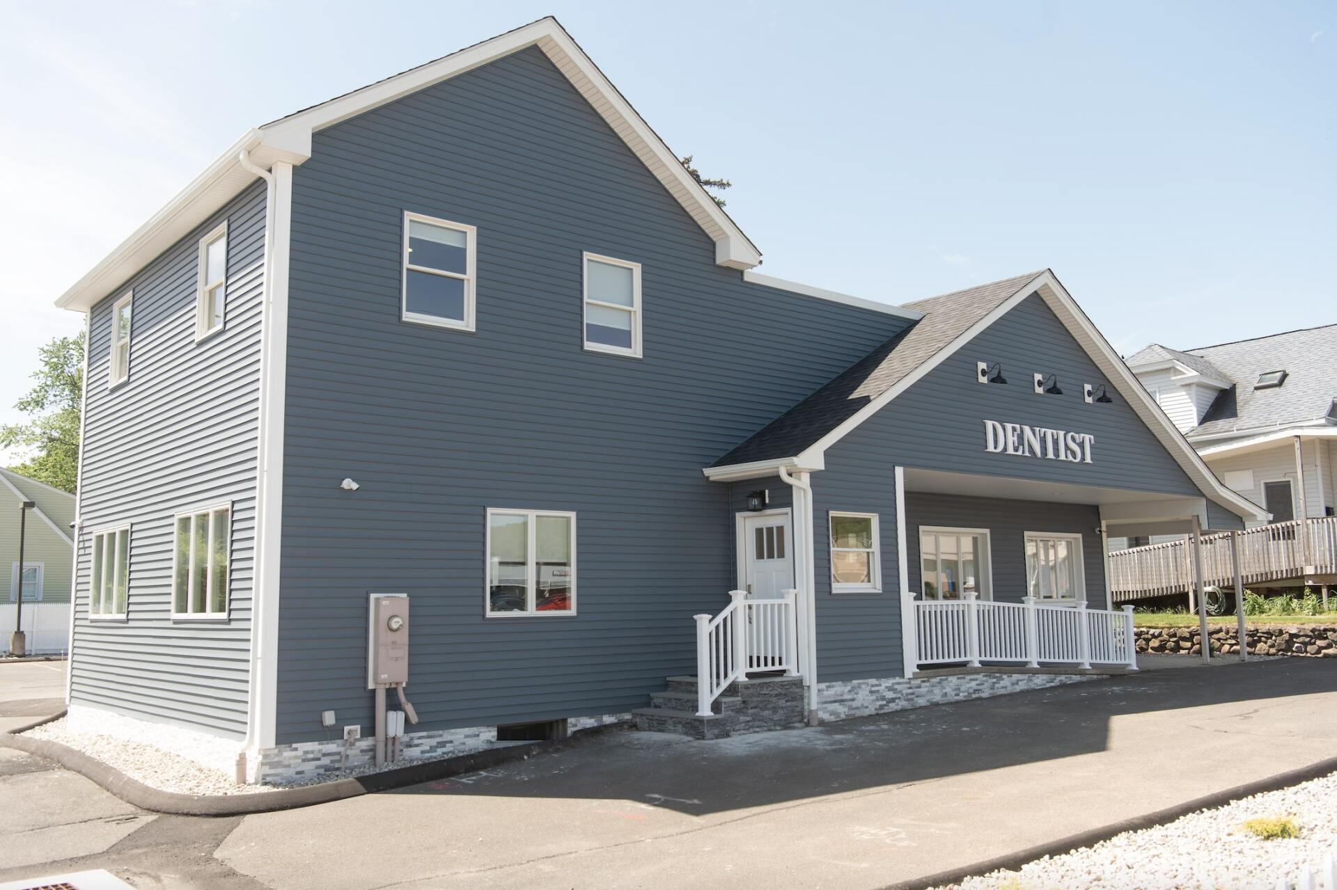 Dentist in Bristol CT: General, Cosmetic & Family Dentistry