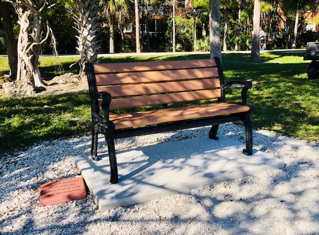 Bench Dedication | Lakes Park