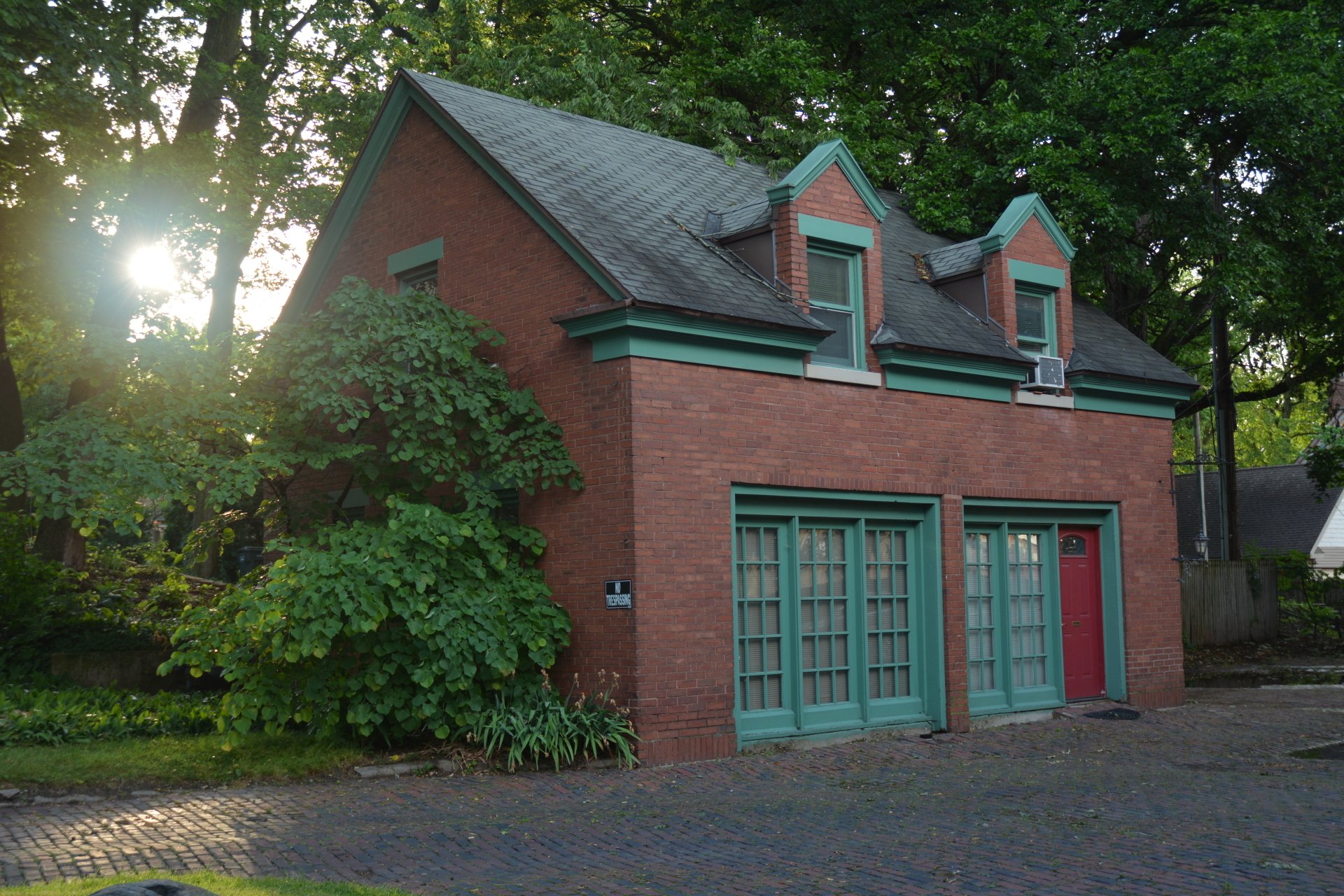 Art & Lodging | Guest House | South Bend, IN.