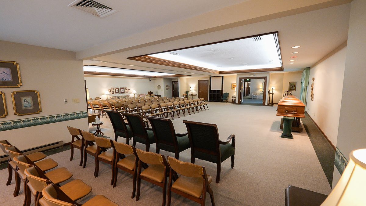 Brown-Butz-Diedring Chapel| Bozell Funeral Homes