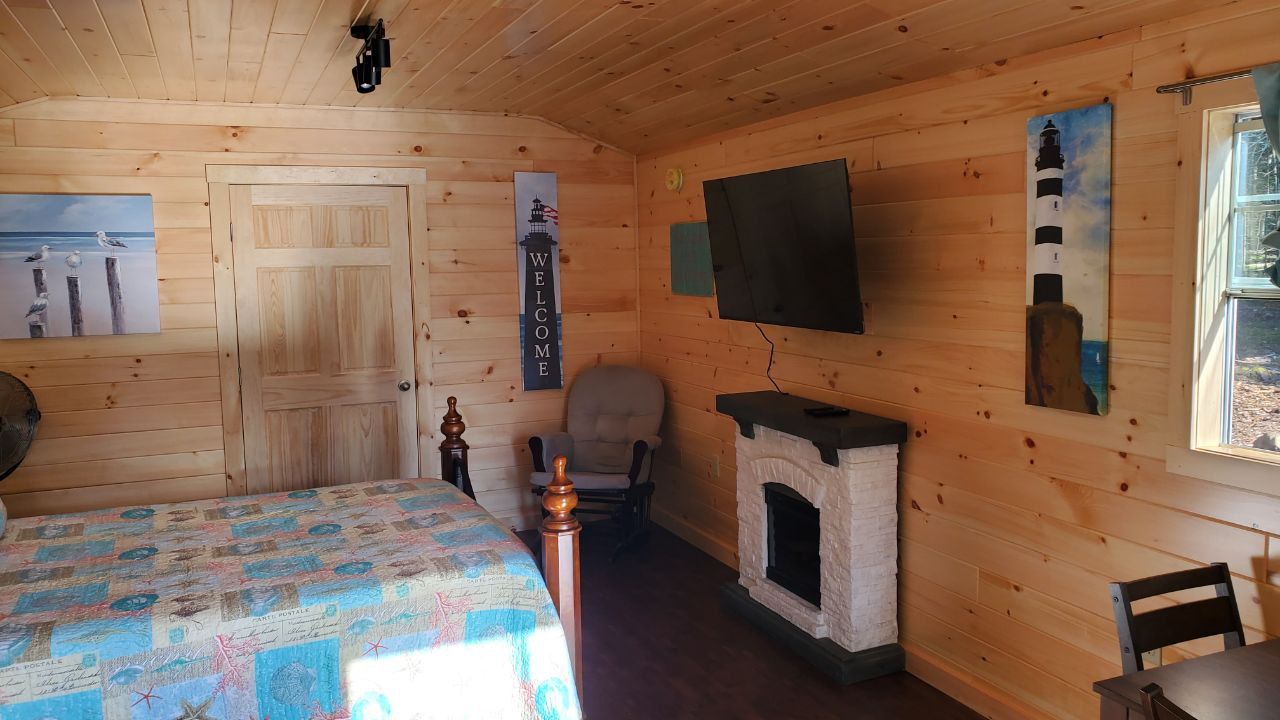 Lighthouse Cabins | A cozy one