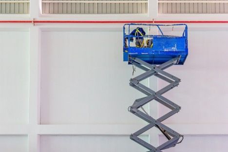 What You Need to Know About Scissor Lift Injuries