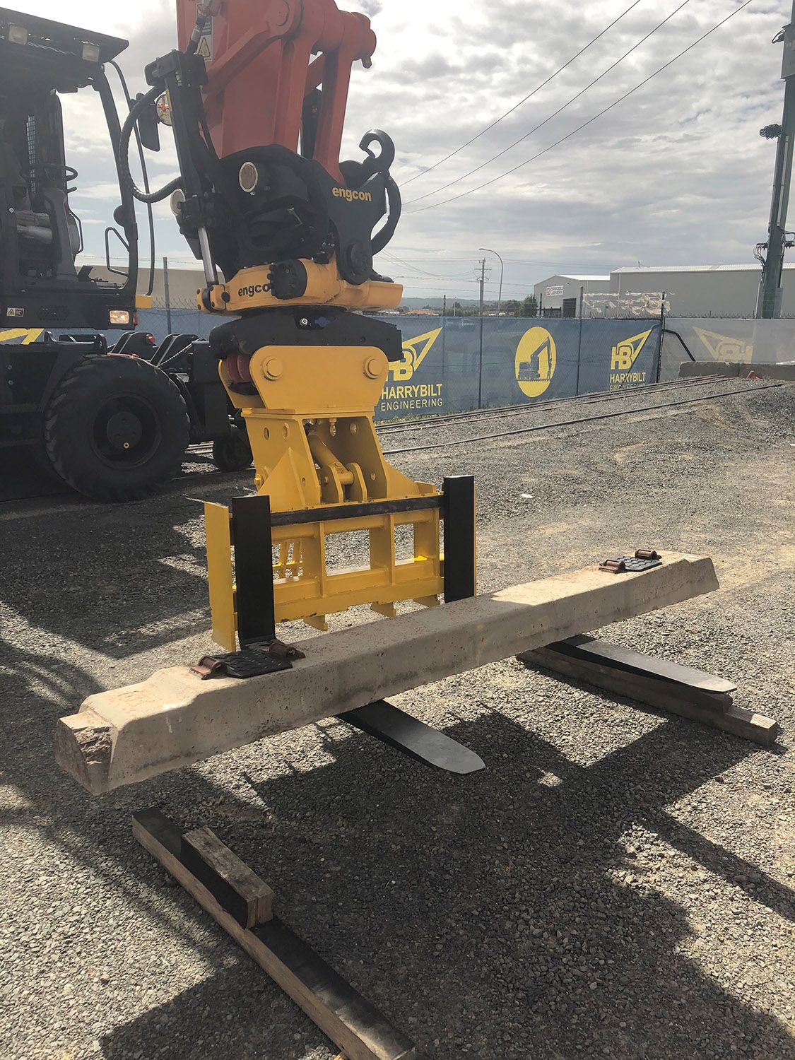 Adjustable Fork Grab