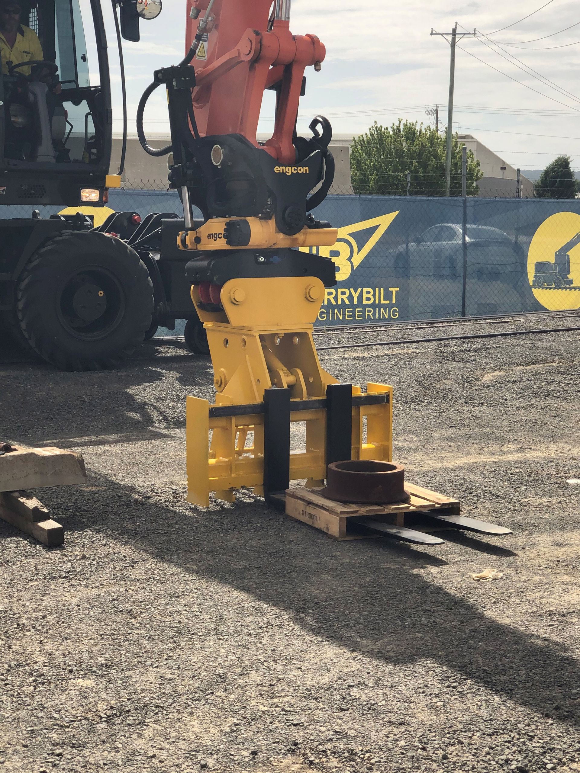 Adjustable Fork Grab