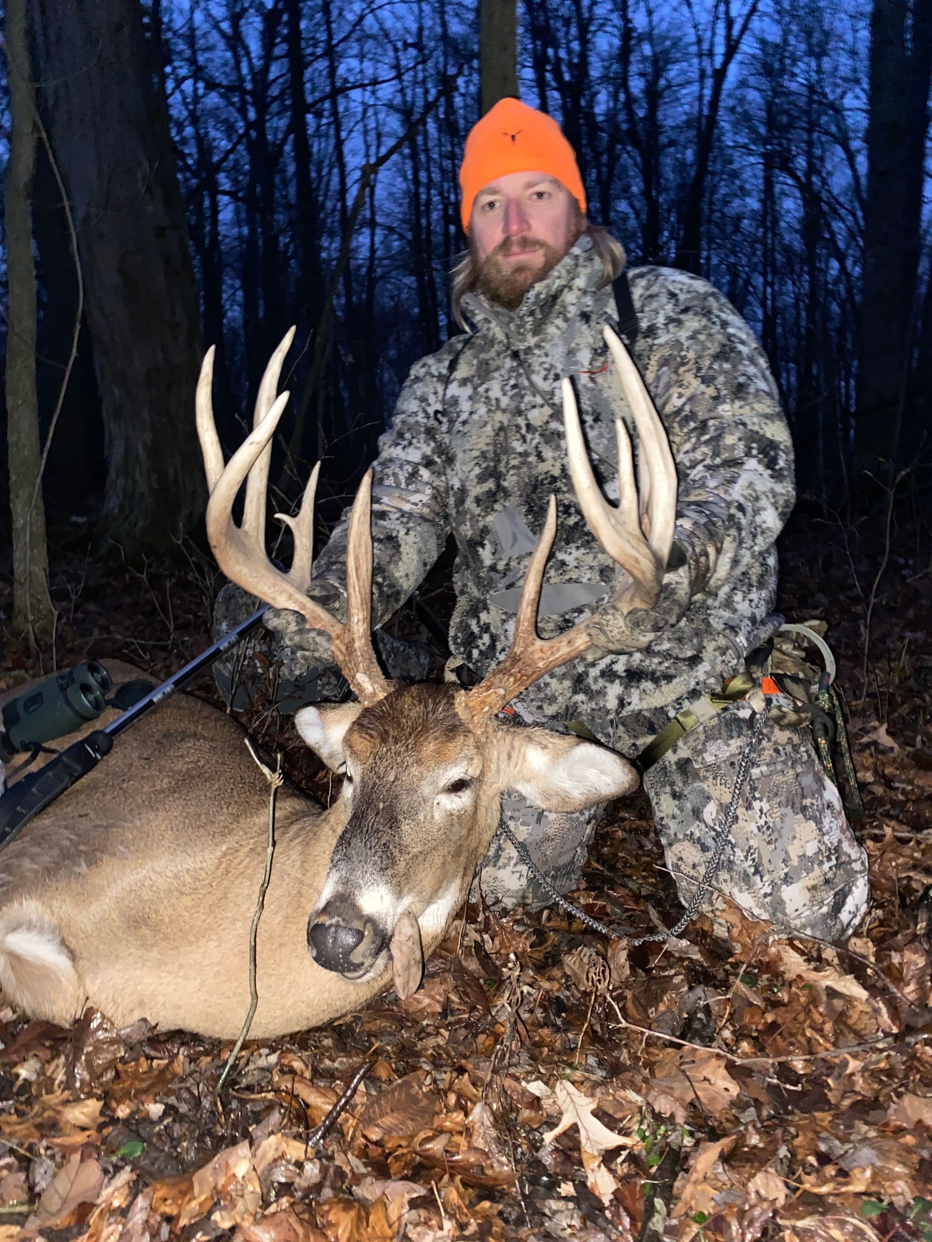 Giant Whitetail Deer Hunting Guide | Outfitter