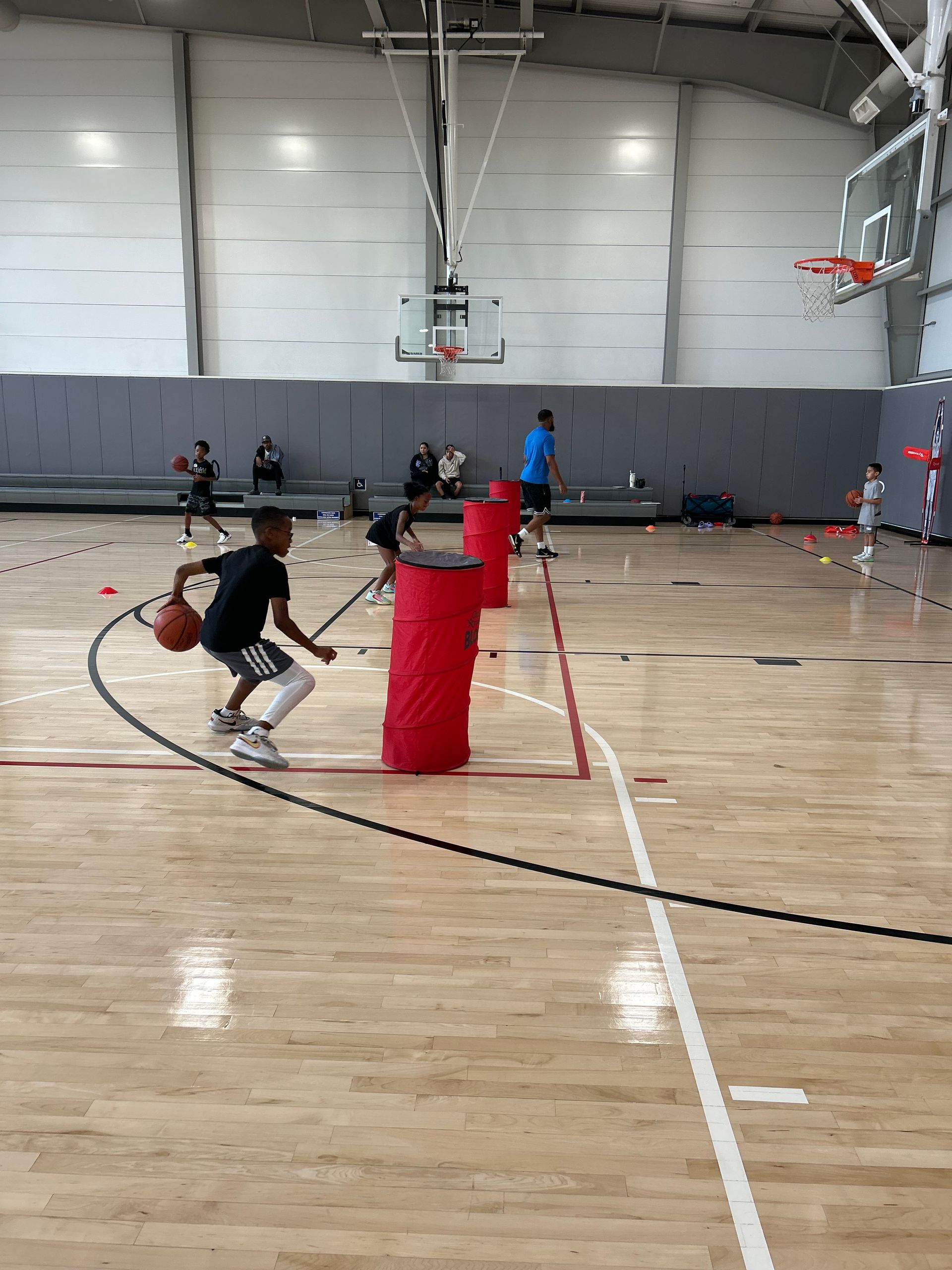 Home [www.aumnisports.com]