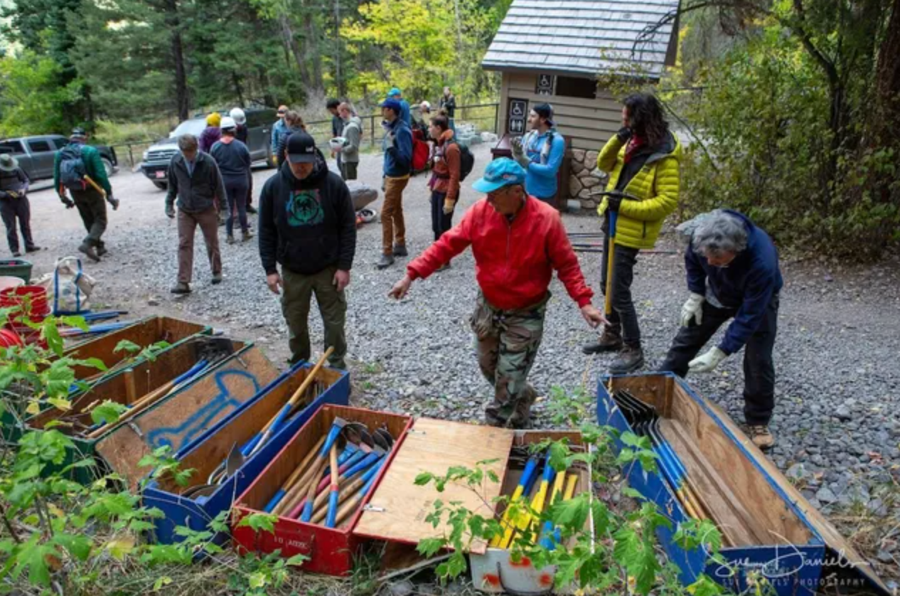 Leadership Roles in Outdoor Stewardship | Volunteers for Outdoor ...
