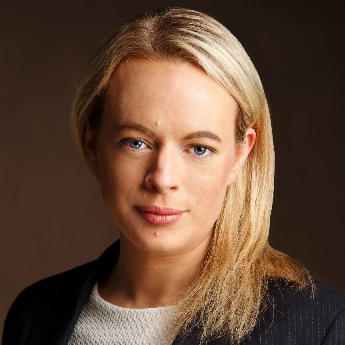 Iuna | About Us | Dietary Research | Nutritional Research