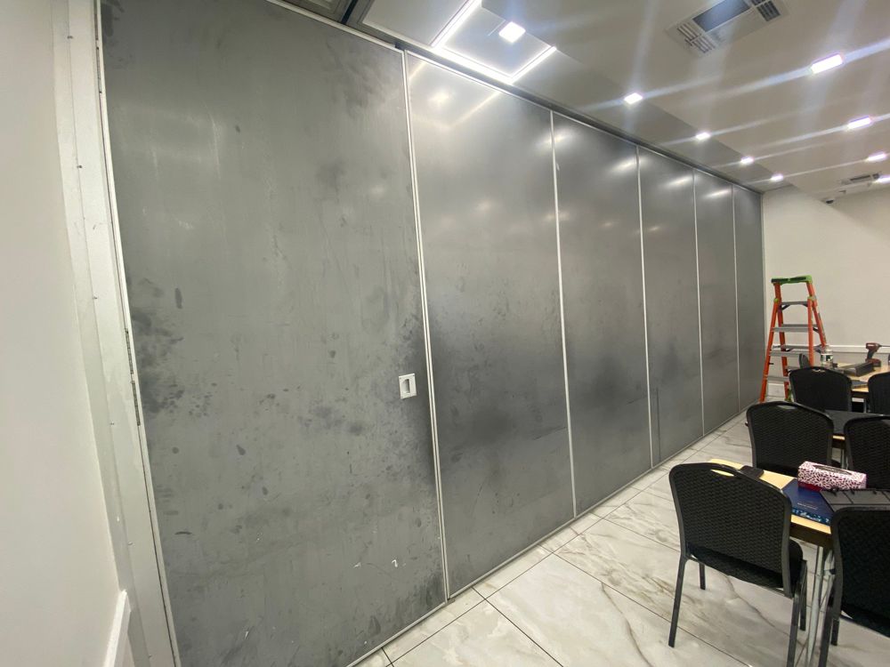 Tri-State Folding Partitions