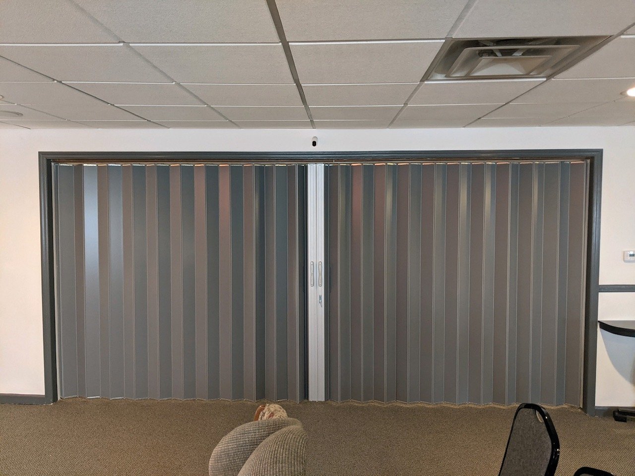 Tri-State Folding Partitions