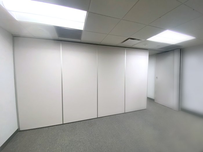Tri-State Folding Partitions