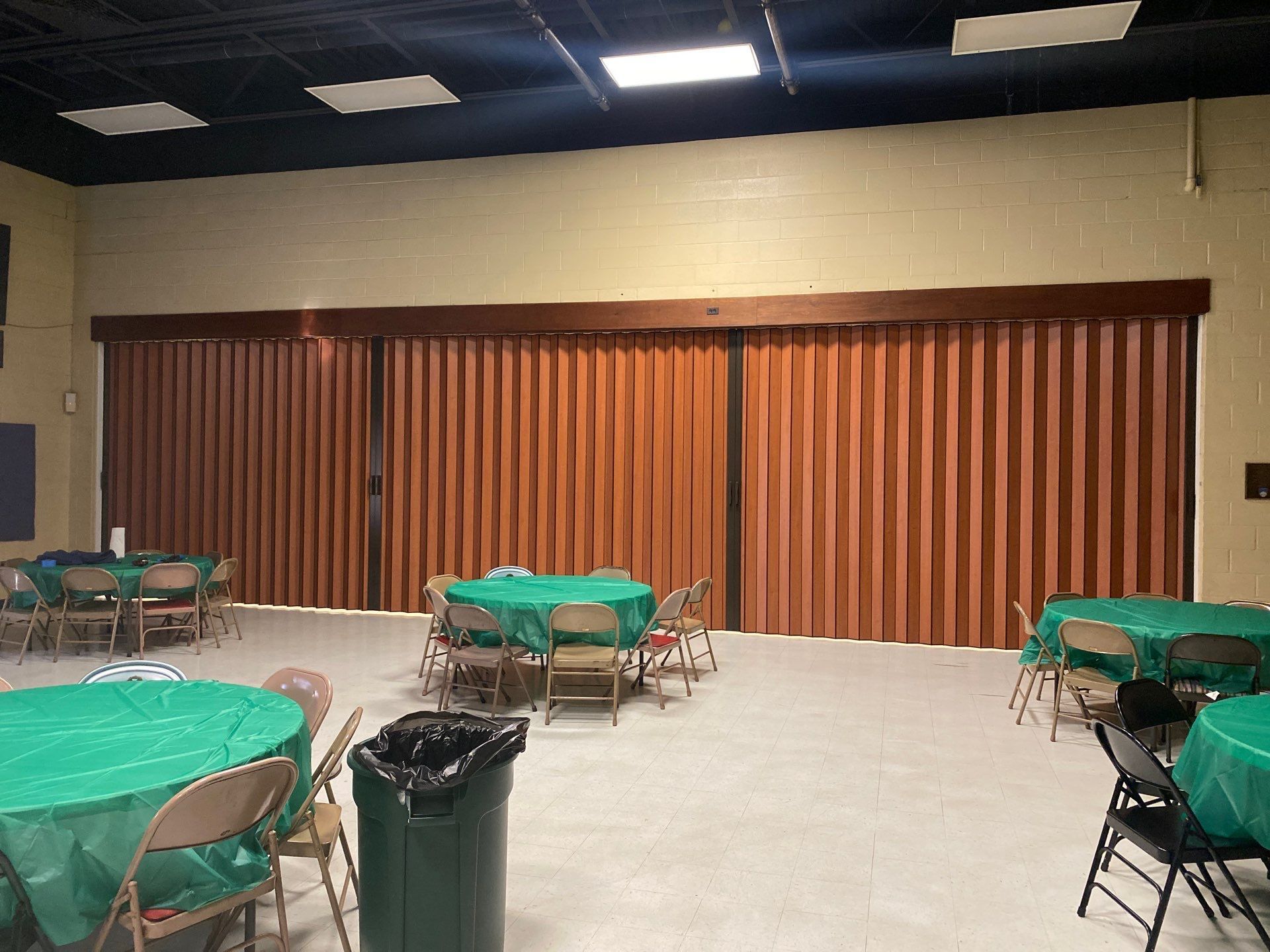 Tri-State Folding Partitions