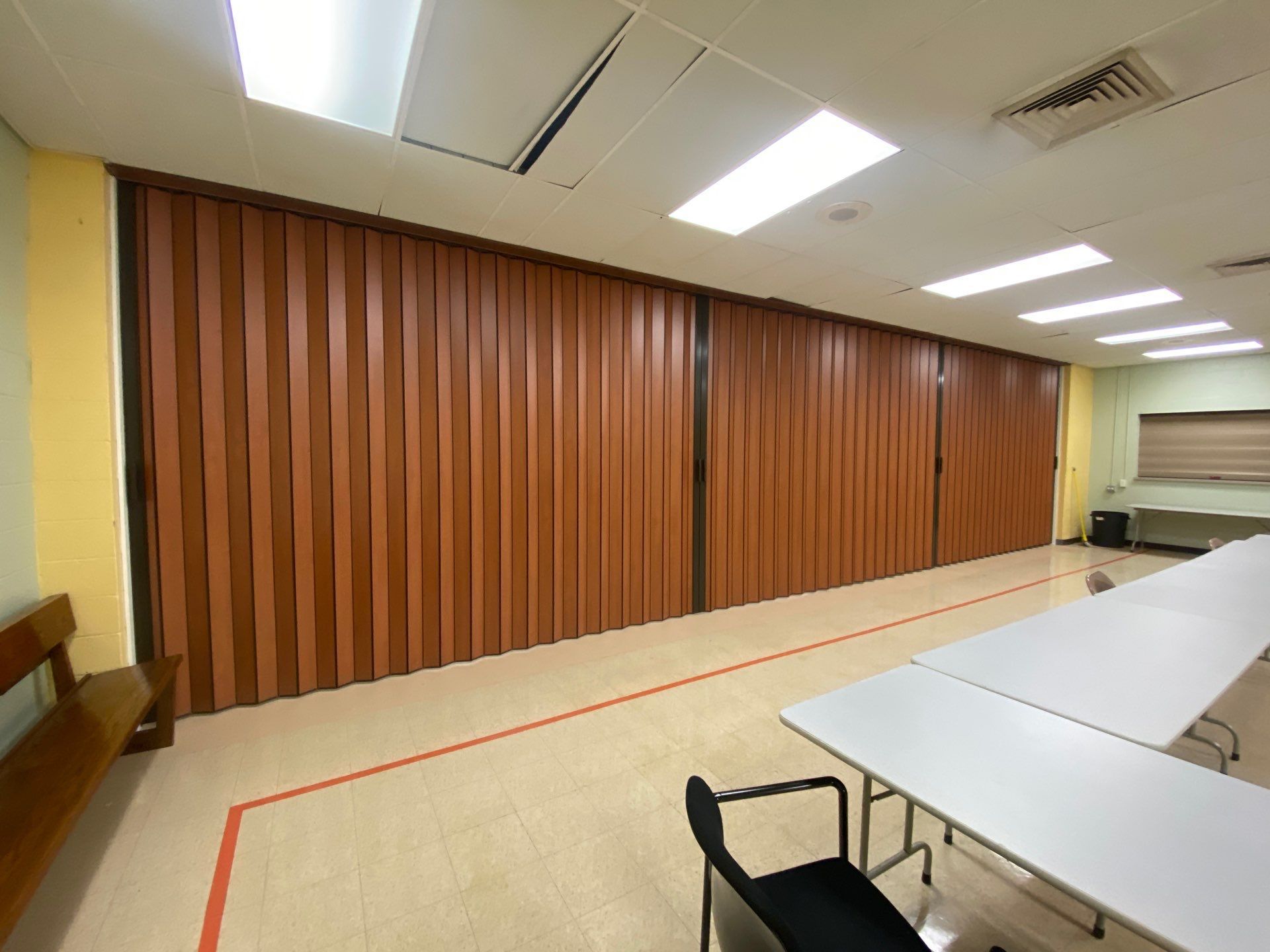 Tri-State Folding Partitions