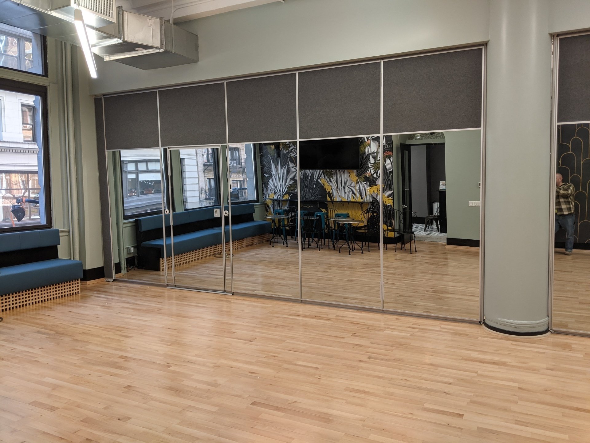 Tri-State Folding Partitions
