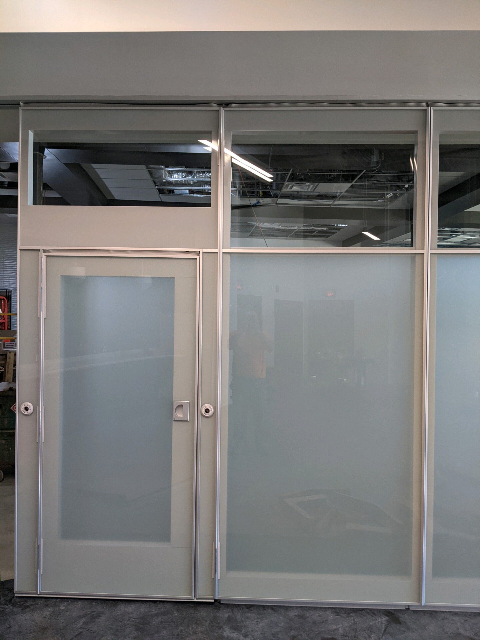 Tri-State Folding Partitions