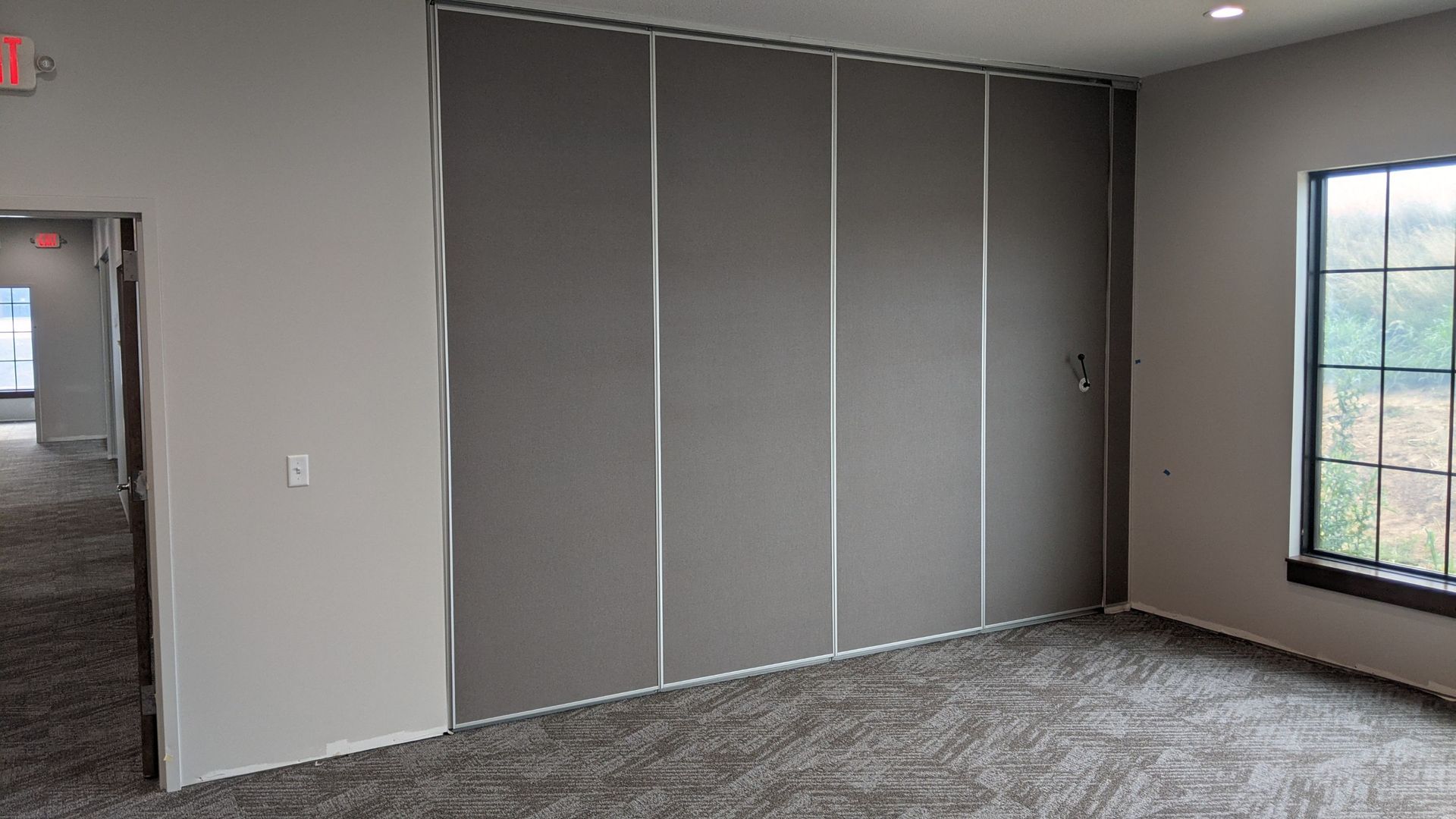 Tri-State Folding Partitions