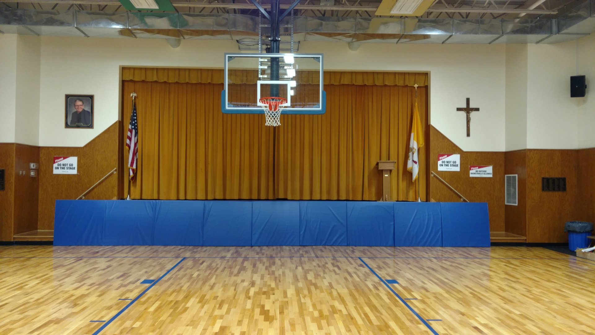 Tri-State Folding Partitions