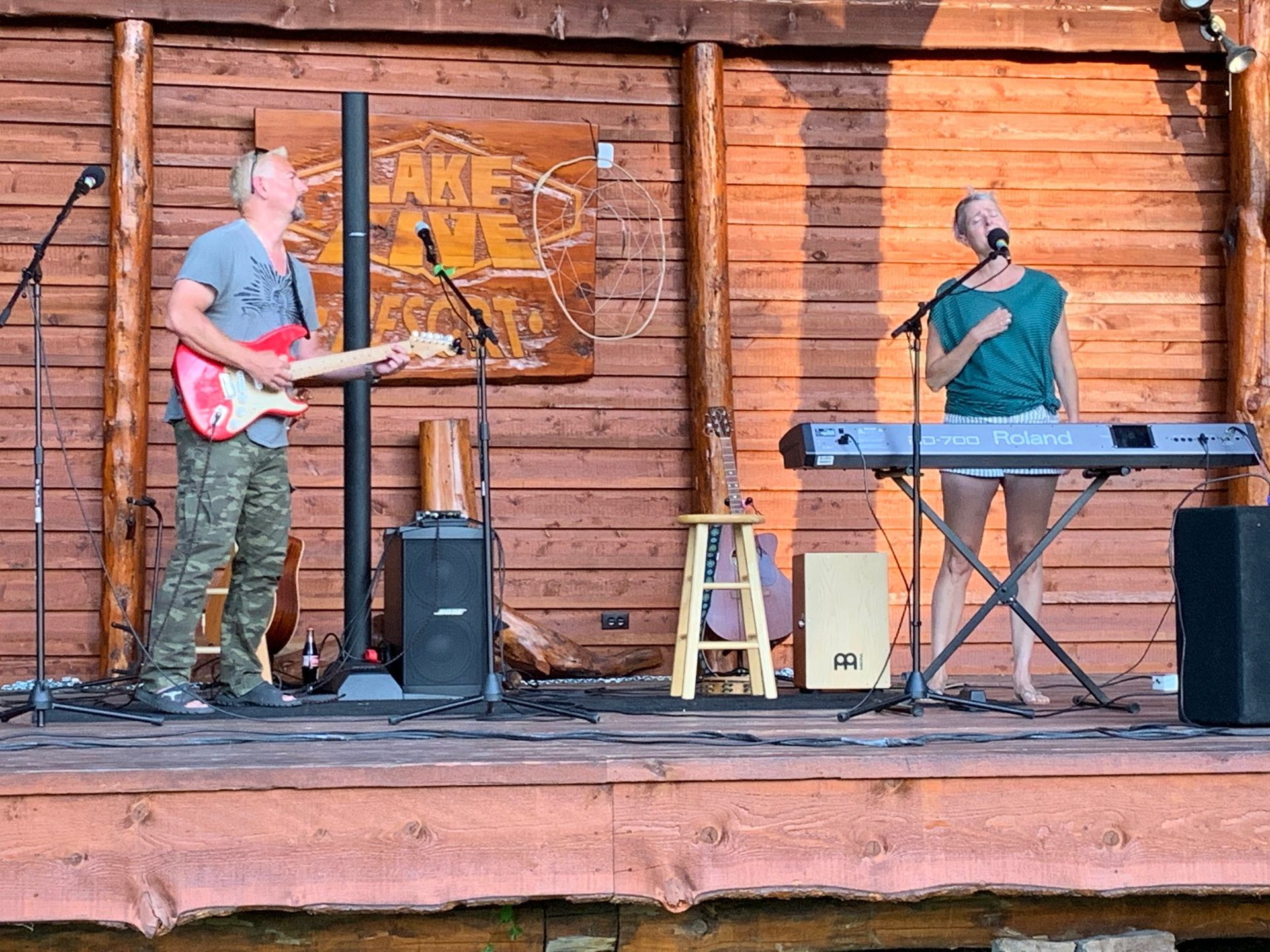 Accommodations in West Glacier, MT | Lake Five Resort