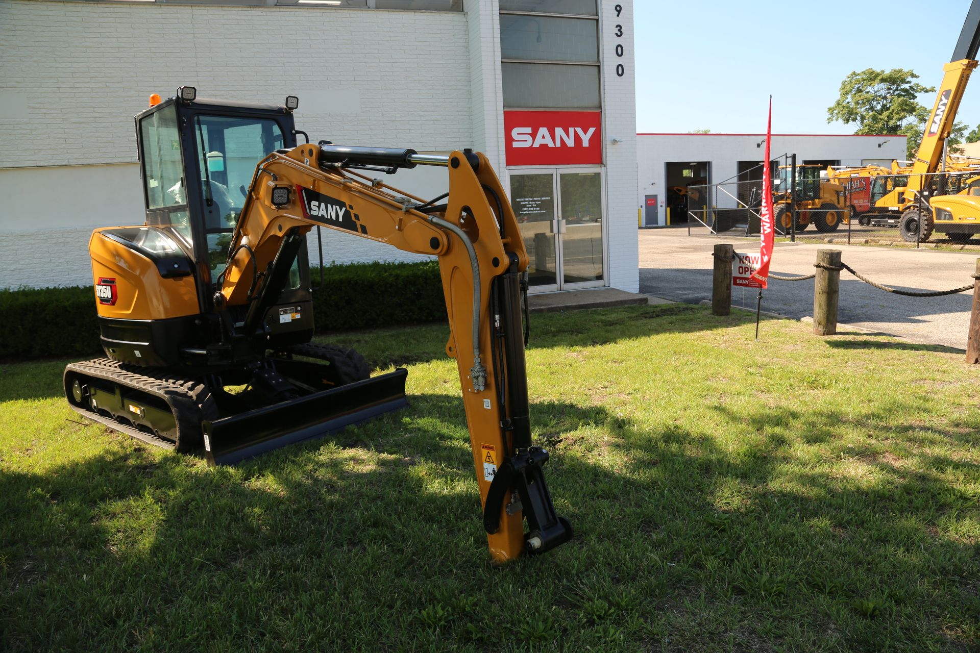 Medium Excavator | SANY of Pennsauken | NJ & Philly
