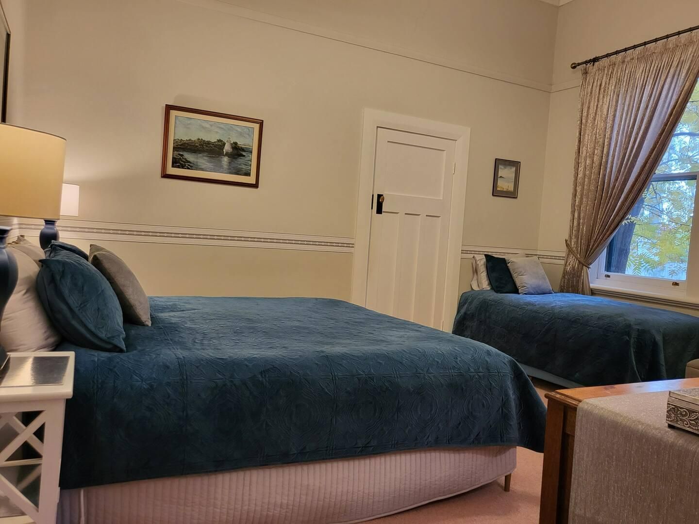 Anglesey House | Accommodation in Forbes