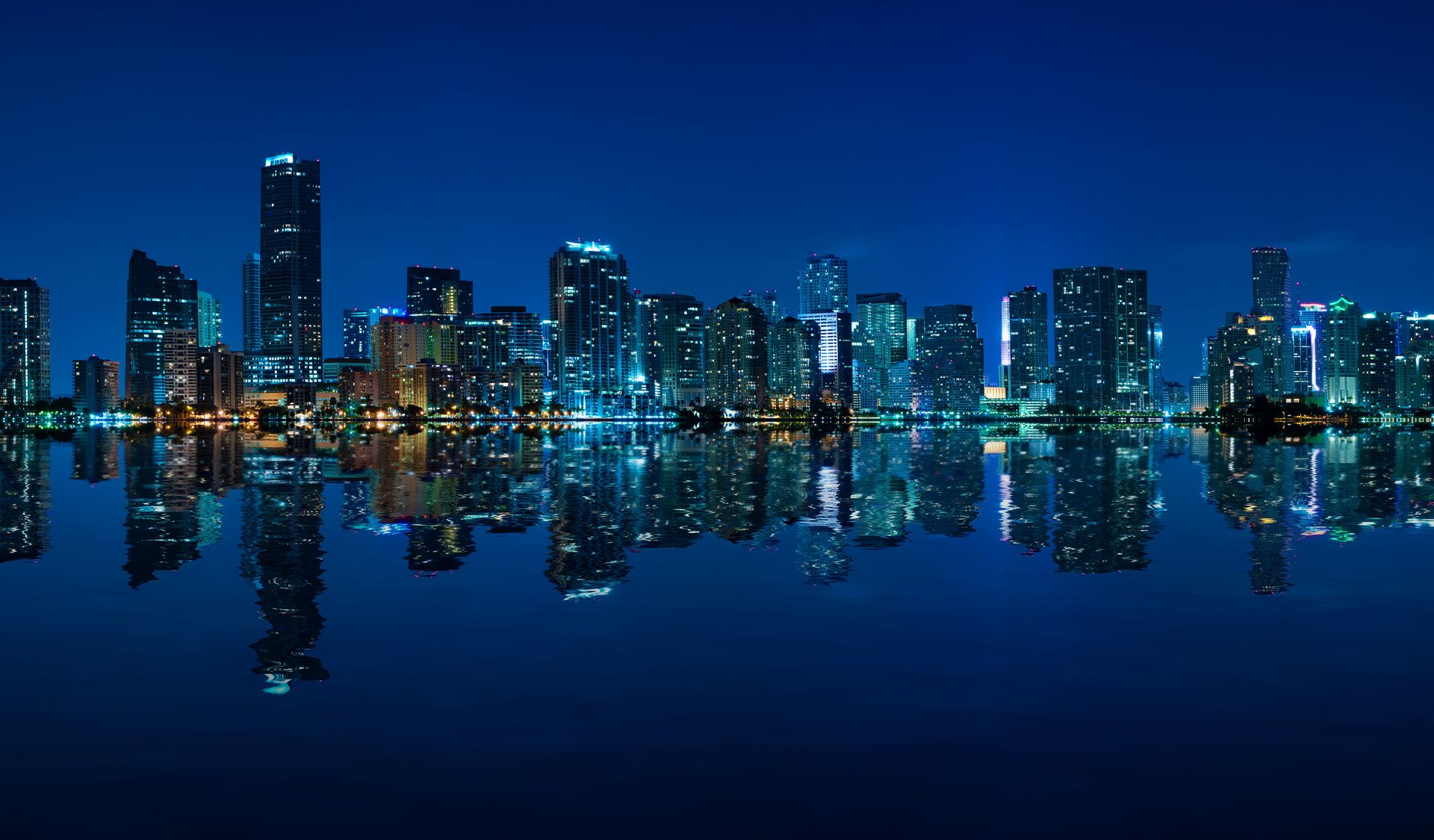 Miami Skyline | Day, Sunset & Night Views from the Water