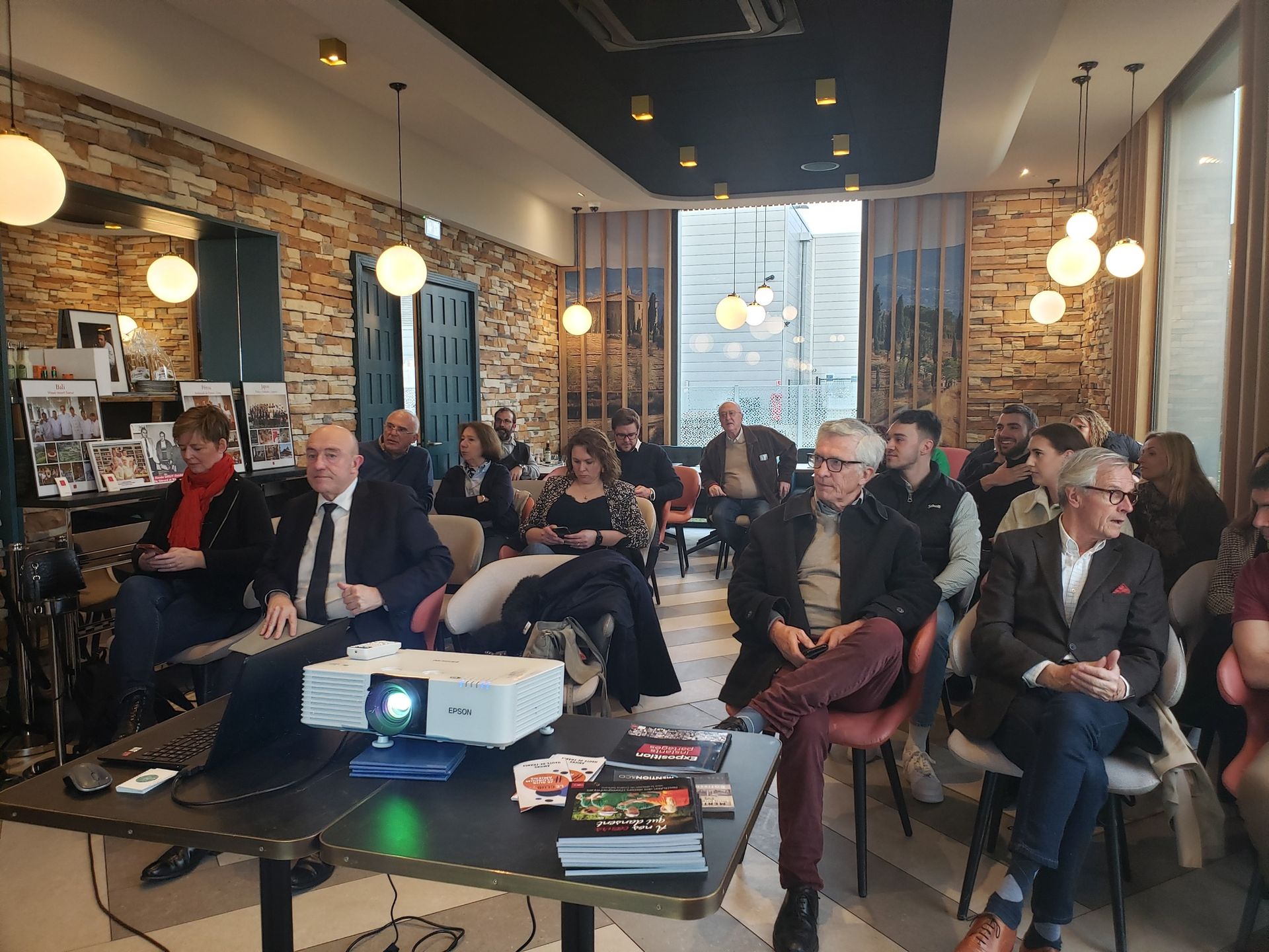 Petit-déjeuner avec Philippe Désérable et Clément Roussel, initiateurs ...