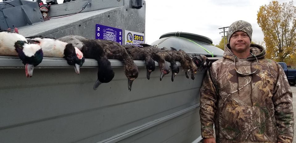 Layout Boat Hunts for Sea Ducks - Big Water Waterfowl Hunting