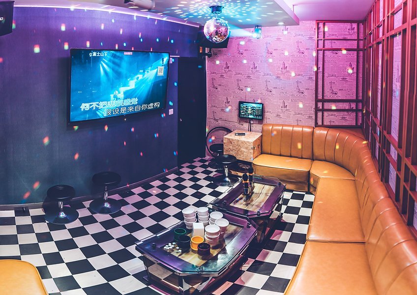 VIP Nightclub Bristol | 98 Club