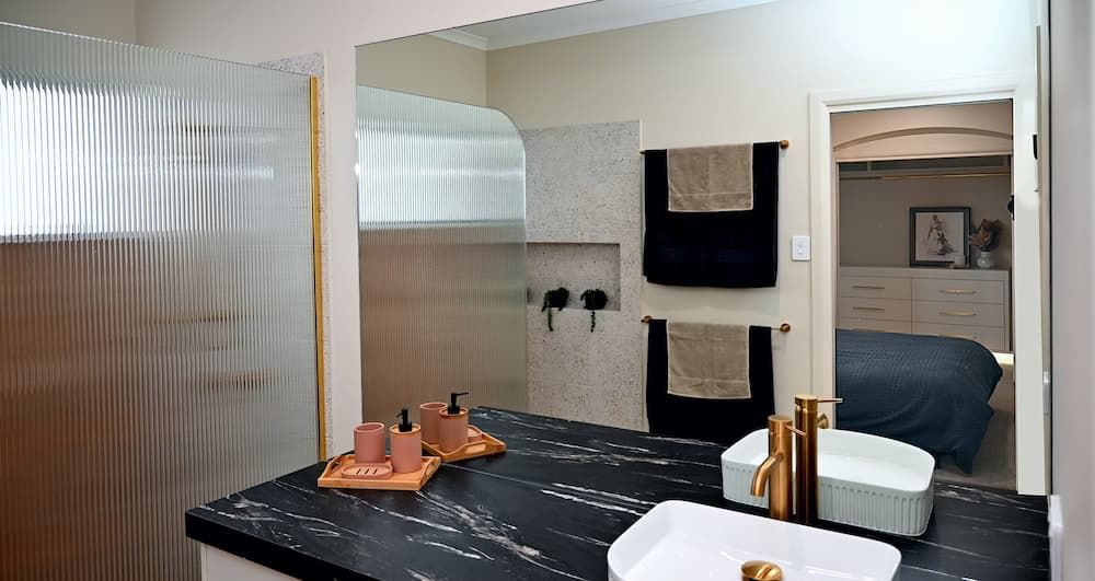 Gallery | NQ Glass & Aluminium Fitouts