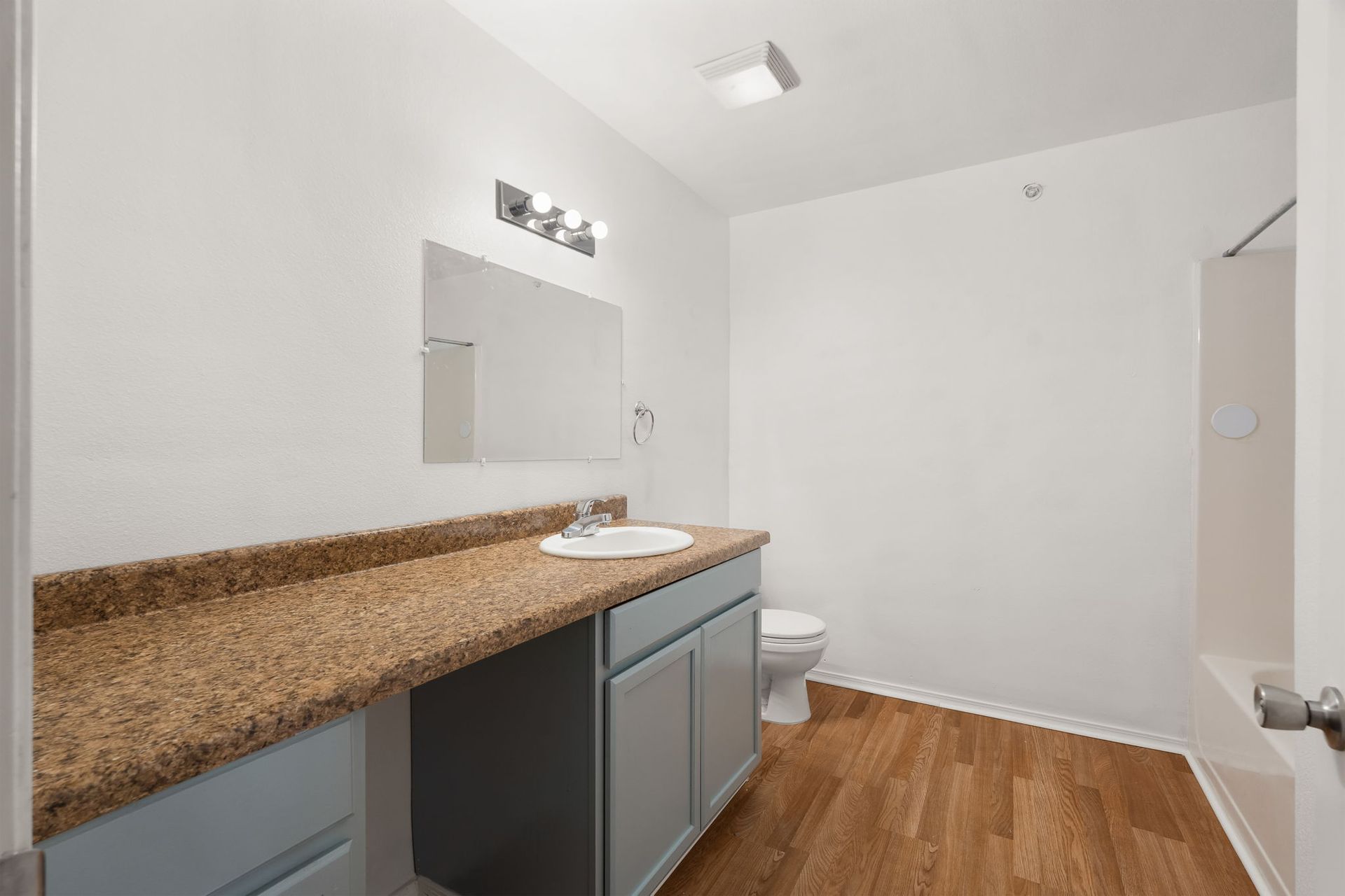 Flat Rock Creek Apartments | CMC Asset Management