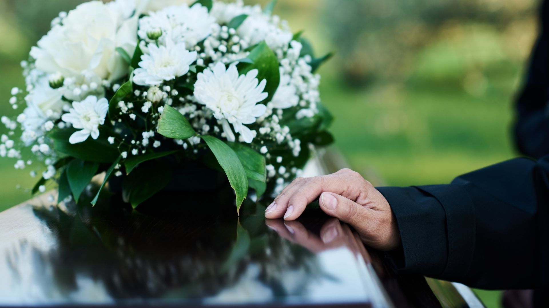 Alternative types of funerals: terramation, aquamation and more