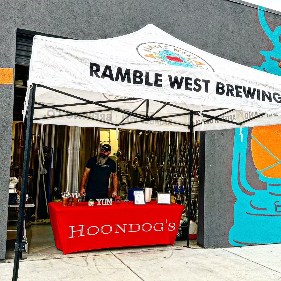 Food | Enjoy a beer & local food at Ramble West Brewing