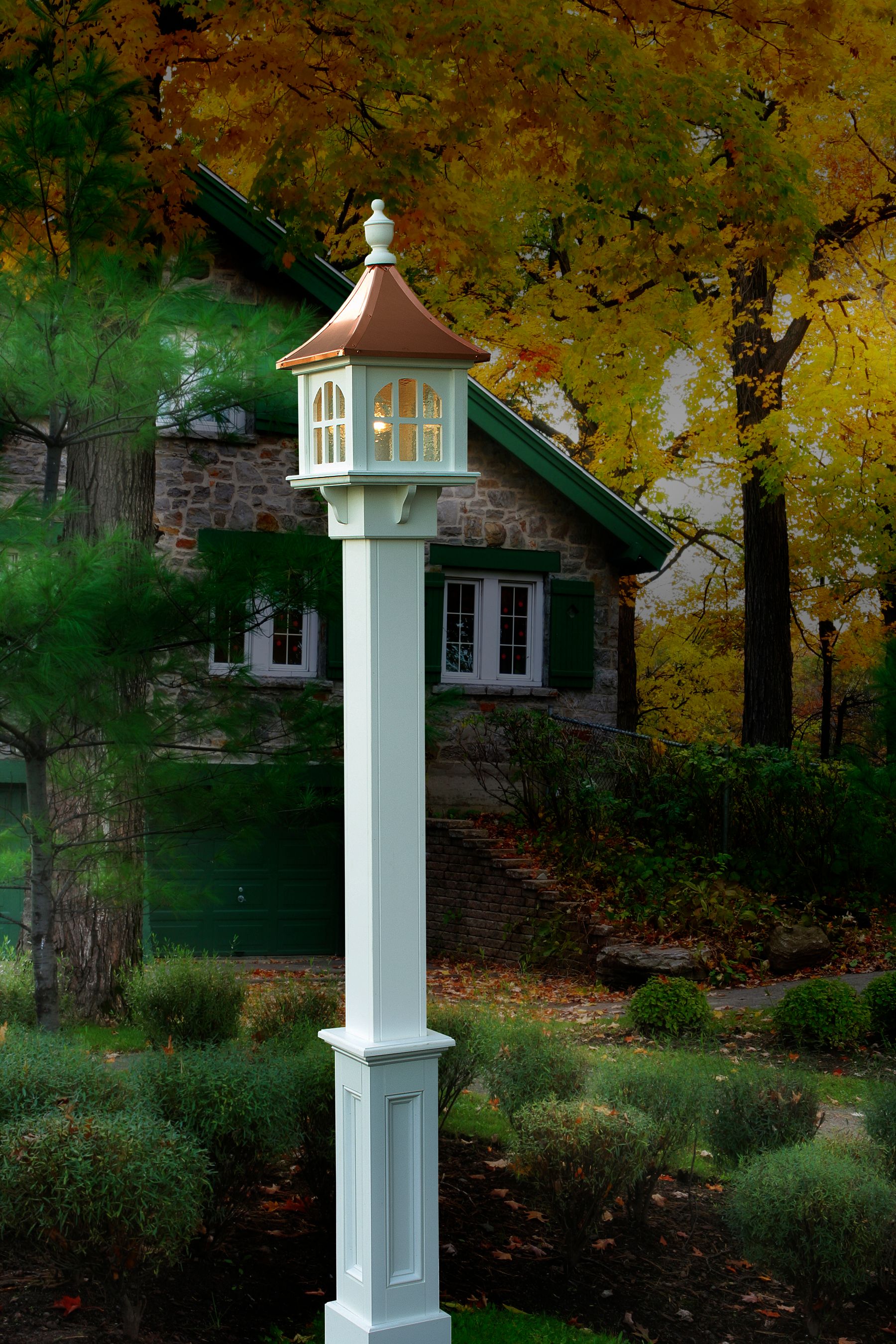 Lincoln Lantern Post | Amish-Made Lantern Posts for Sale