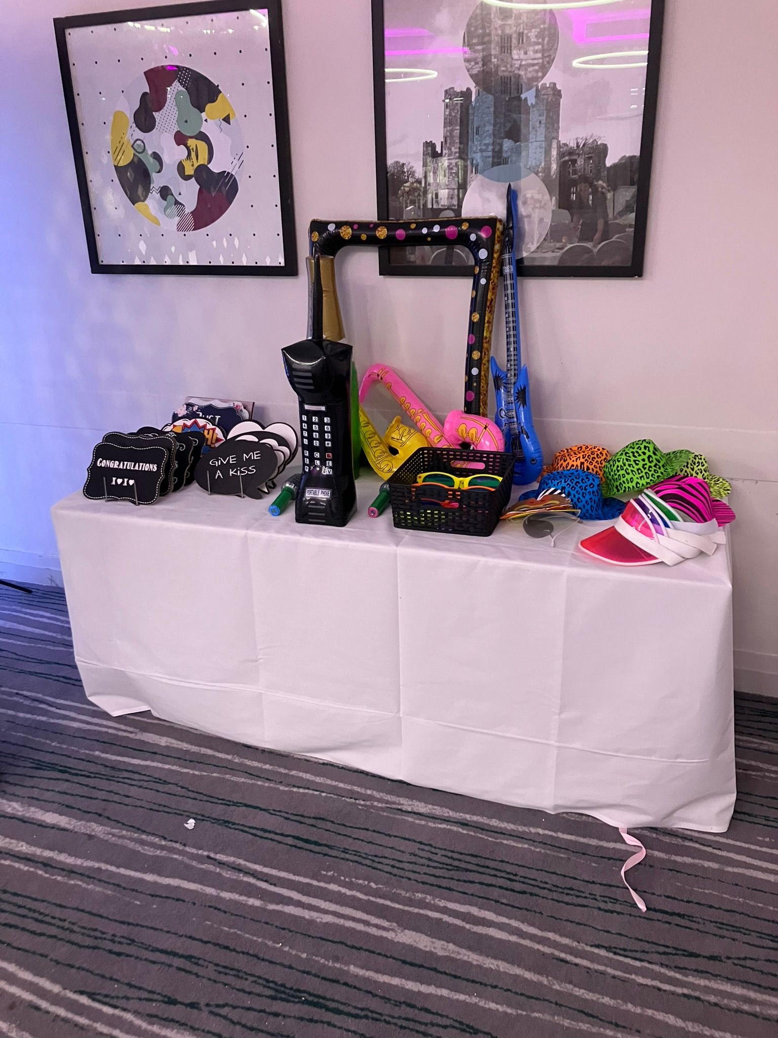 Hampshire Selfie Pod Photo Booth hire