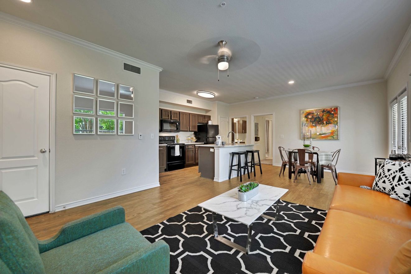Gallery | Austin City Lights Apartments | Austin, TX