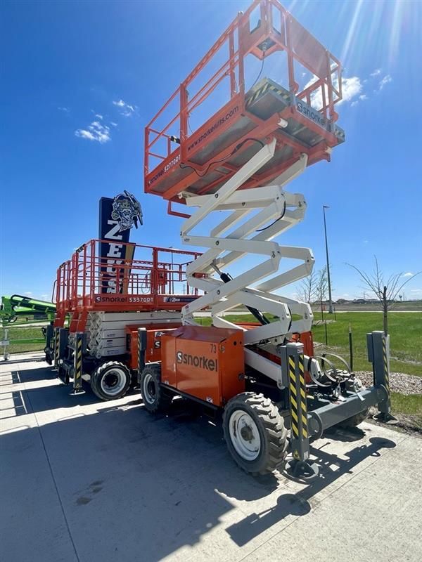 Scissor Lifts