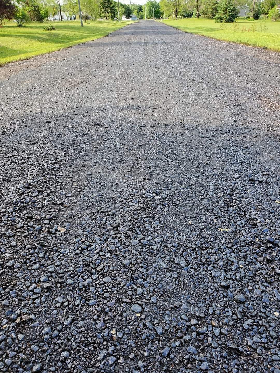 Road Oiling Services | Grawn, MI | Dave's Dust Control