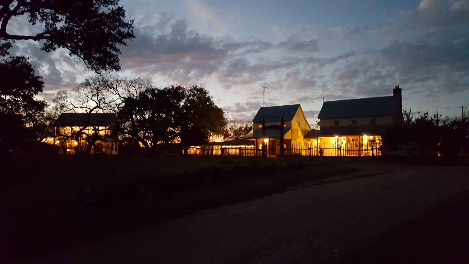 Gallery | Full Moon Inn Bed and Breakfast